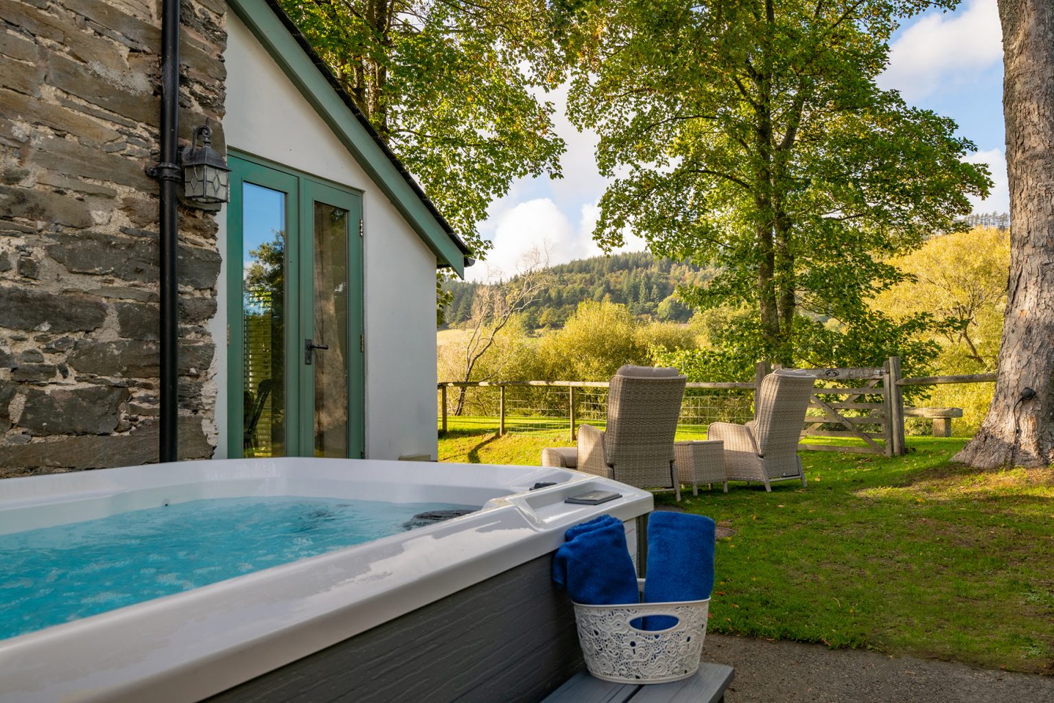 Self Catering Holiday Cottages in North Wales :: Rivercatcher